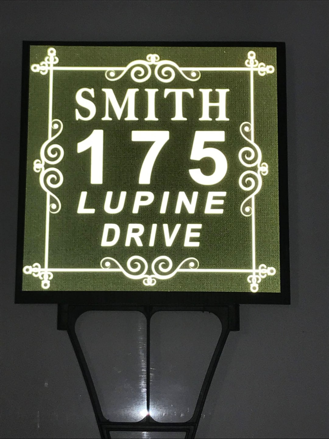 Reflective Black and White Decorative Rails Yard Address Sign Yard Sign ...