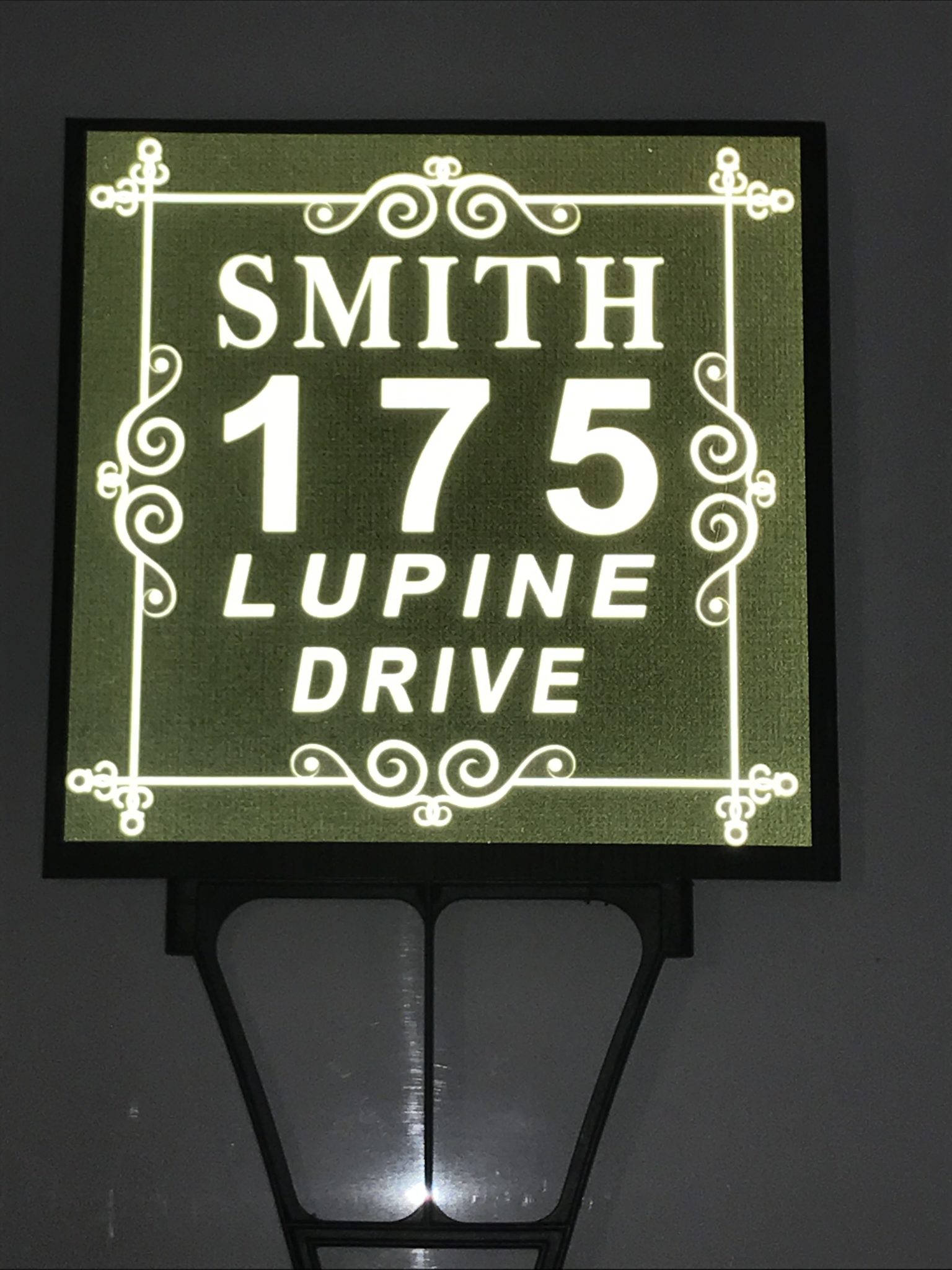 Reflective Black and White Decorative Rails Yard Address Sign Yard Sign ...