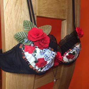 Bra Burlesque Gothic Black Red Rose Silver White Skull 30B/A Bellydance ...