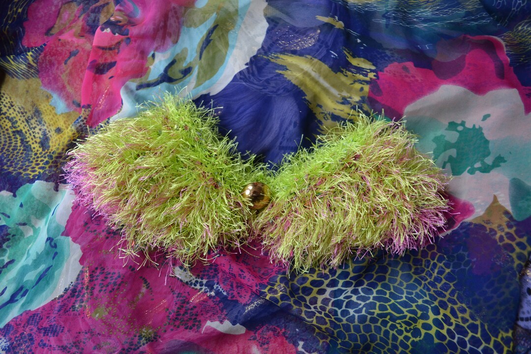 Green and Pink Fuzzy Collar 2000s Hand Knit Eyelash Yarn Upcycled ...