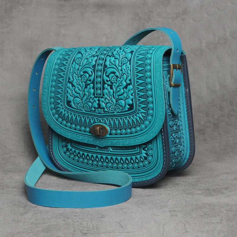 Turquoise Gift Bag - 60+ Gift Ideas for 2024