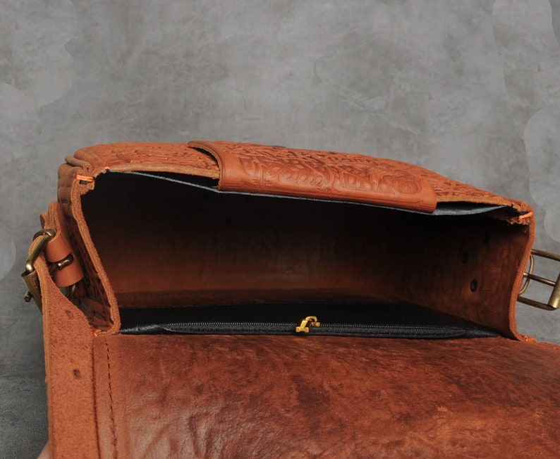 Foxy Messenger Bag Big Leather Purse Capacious Leather Bag - Etsy