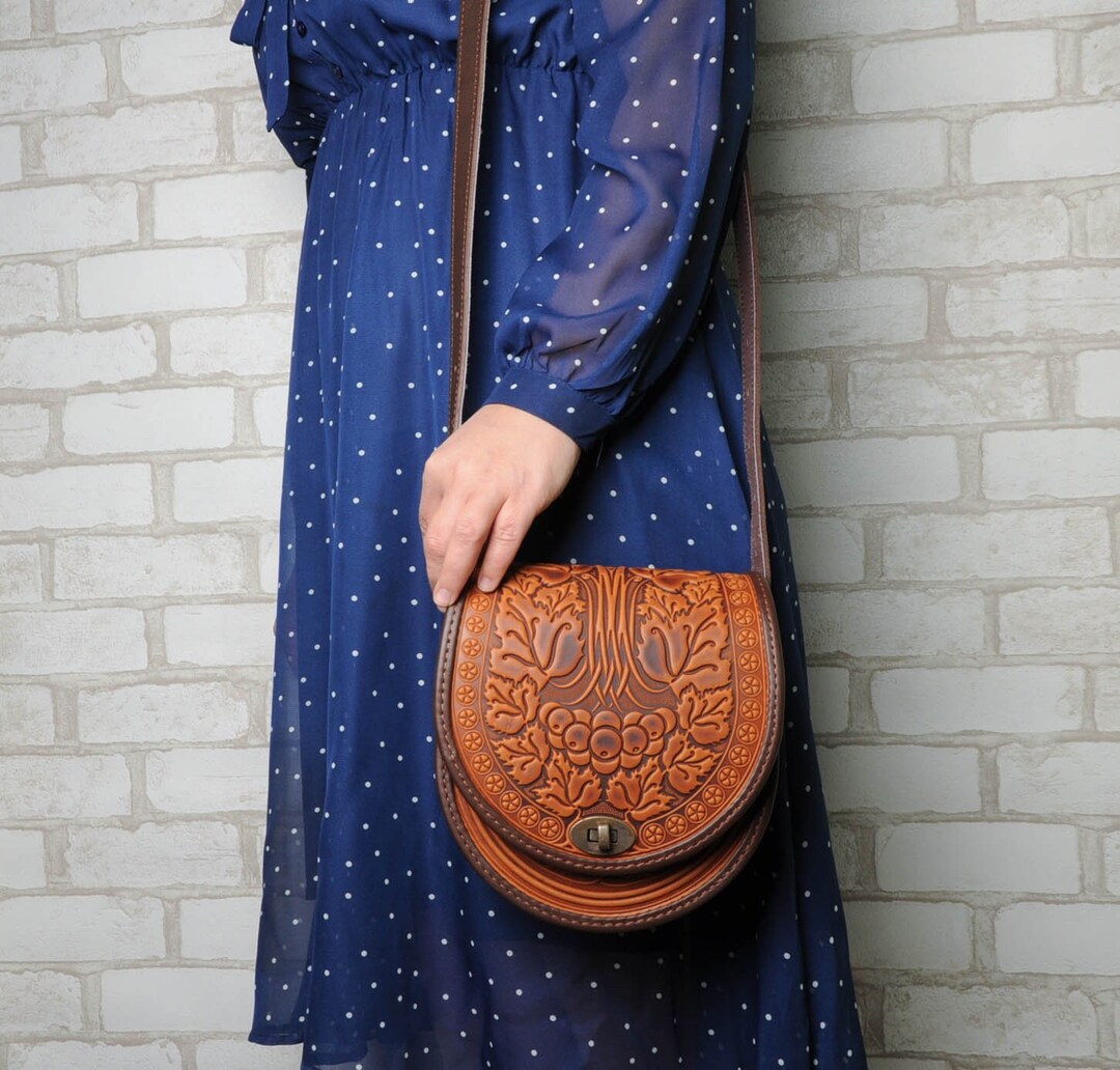 Foxy Bag Ladies, Foxy Shoulder Bag, Round Leather Bag, Foly Leather ...