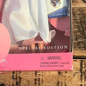 Mattel Class of 2002 Barbie Doll Special Edition Graduation Barbie ...