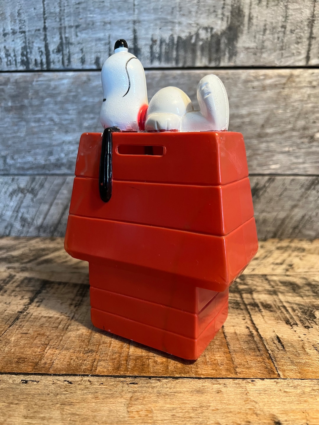 Vintage Snoopy Plastic Doghouse Bank 1968 - Etsy