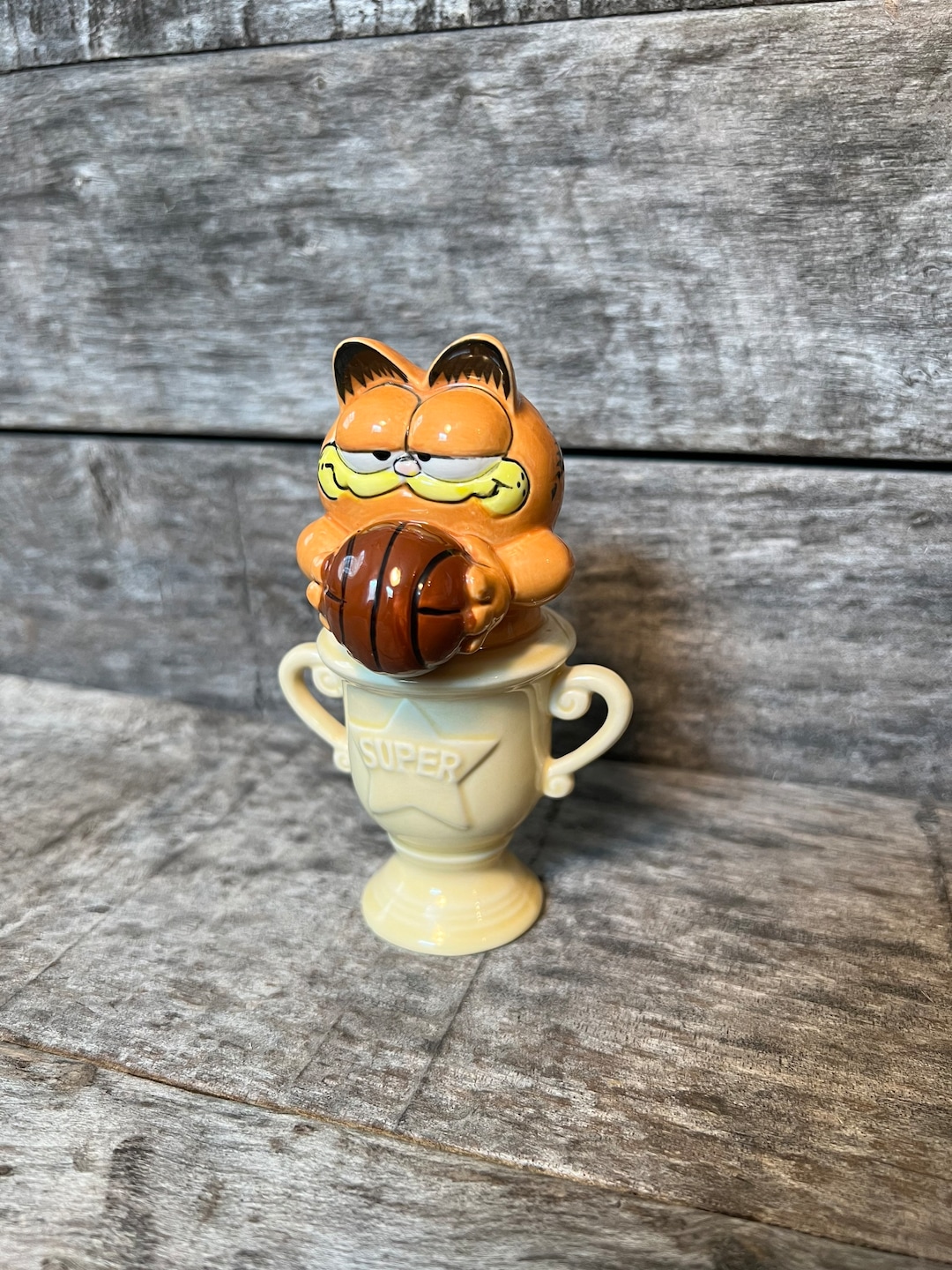 Vintage Garfield Figurine PAWS 1996 Vintage Figurine Garfield Statue ...