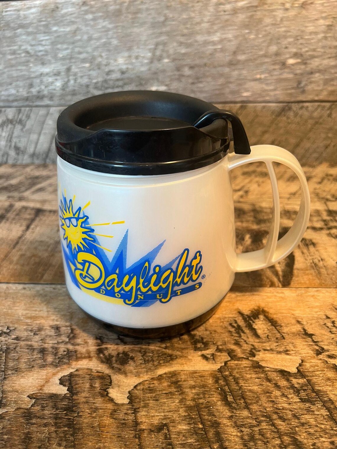 Vtg Daylight Travel Mug Cup With Lid White Blue Yellow Sun Logo Retro ...