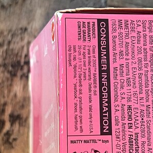 Mattel Class of 2002 Barbie Doll Special Edition Graduation Barbie ...