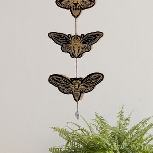 Cicada Garland, Stained Black Bug Wall Hanging, Wooden Insect Home ...