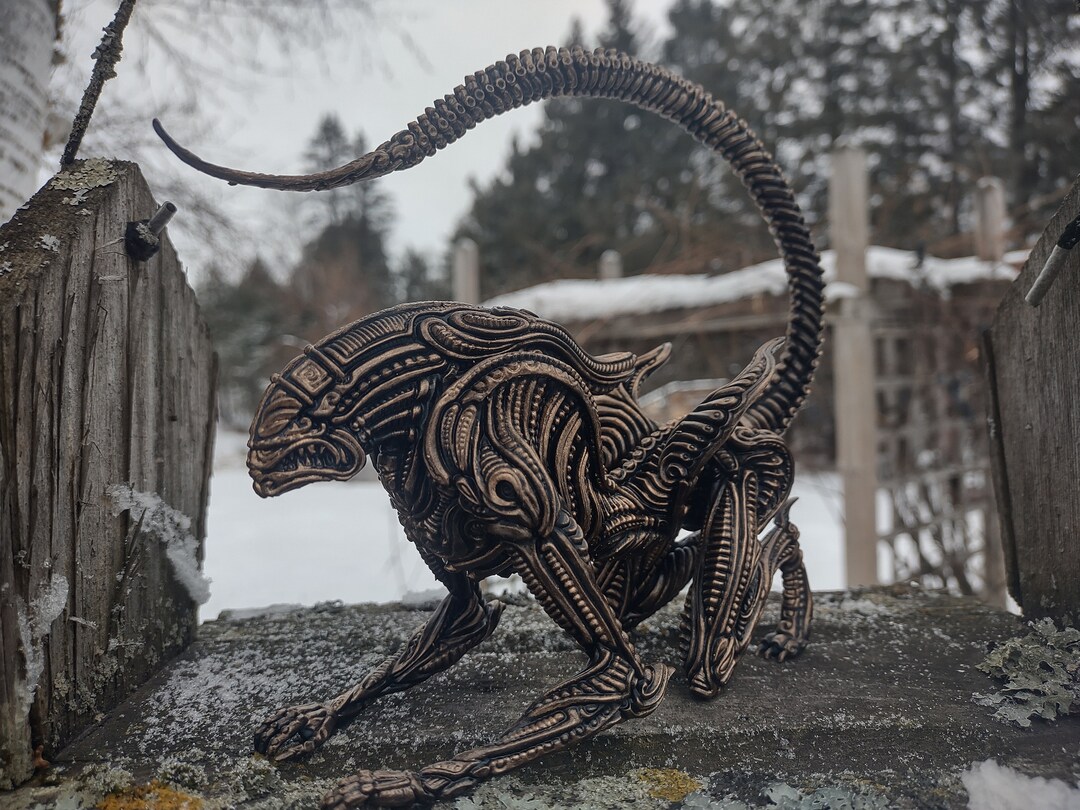Alien 2 - Etsy
