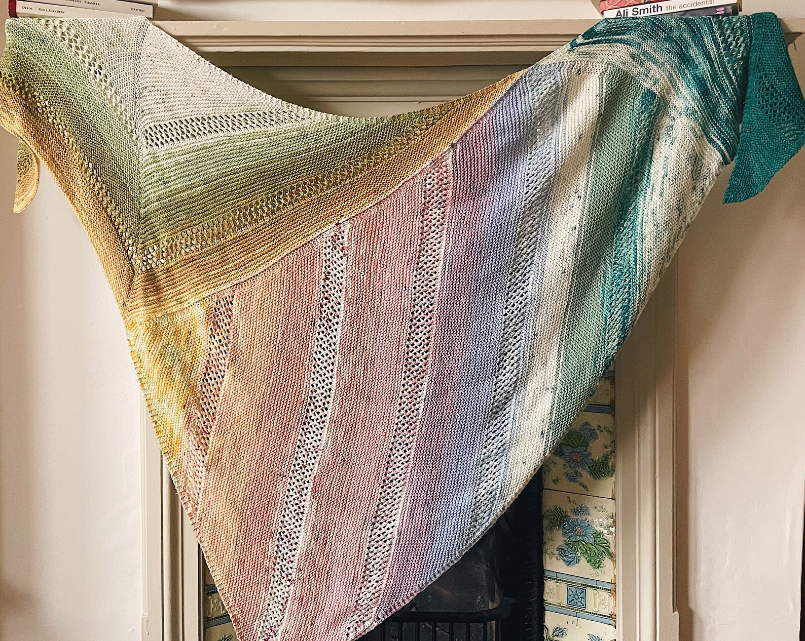 Knitting Pattern Jenny Little Christmas Shawl Advent Knitting Pattern Yarn Advent Shawl ...