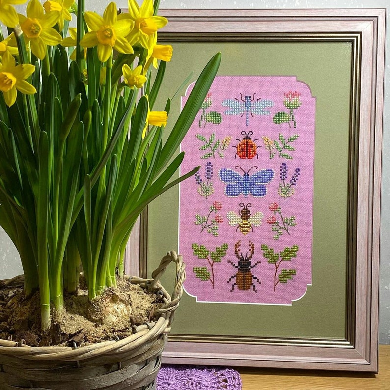 Cross Stitch Pattern buzzing Sampler DMC Chart | Etsy