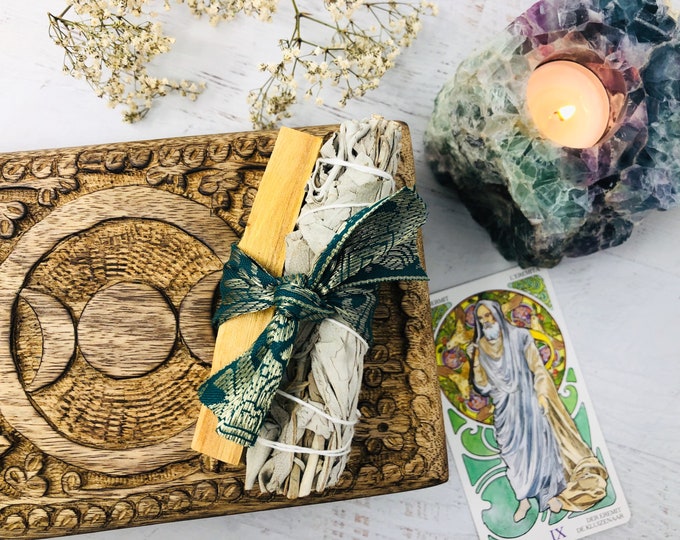 SMUDGE KIT SAGE Bundle Sage Smudge Kit White Sage Stick Palo Santo Wood ...