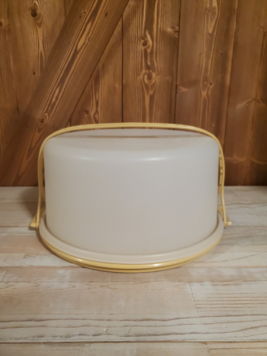 Large Round Tupperware Cake Carrier - Etsy