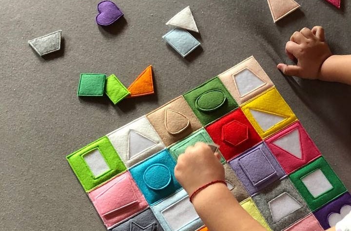Felt Shapes Sorter Game Board, Colors Matching Game, Baby & Toddler ...