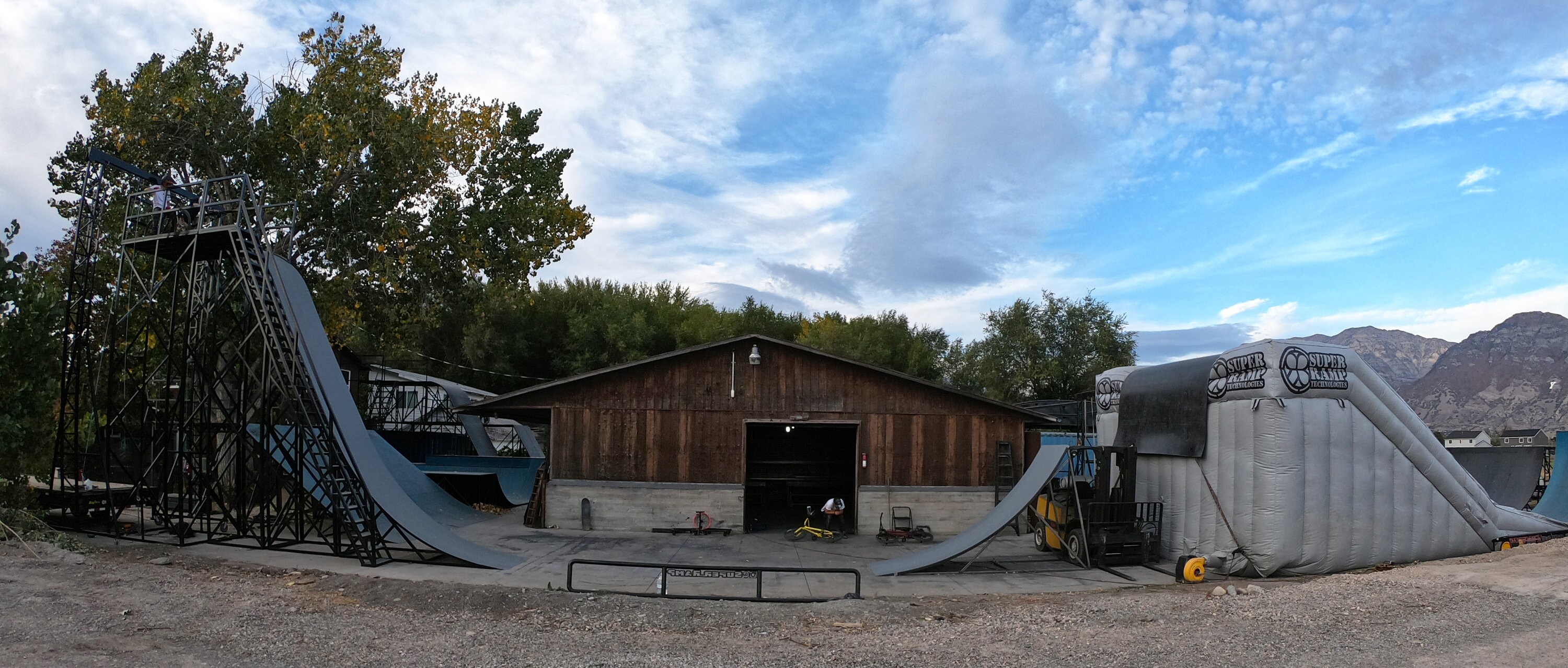 Giant Custom Roll in Ramp for BMX, MTB, Freeride, Skateboard, Skate ...