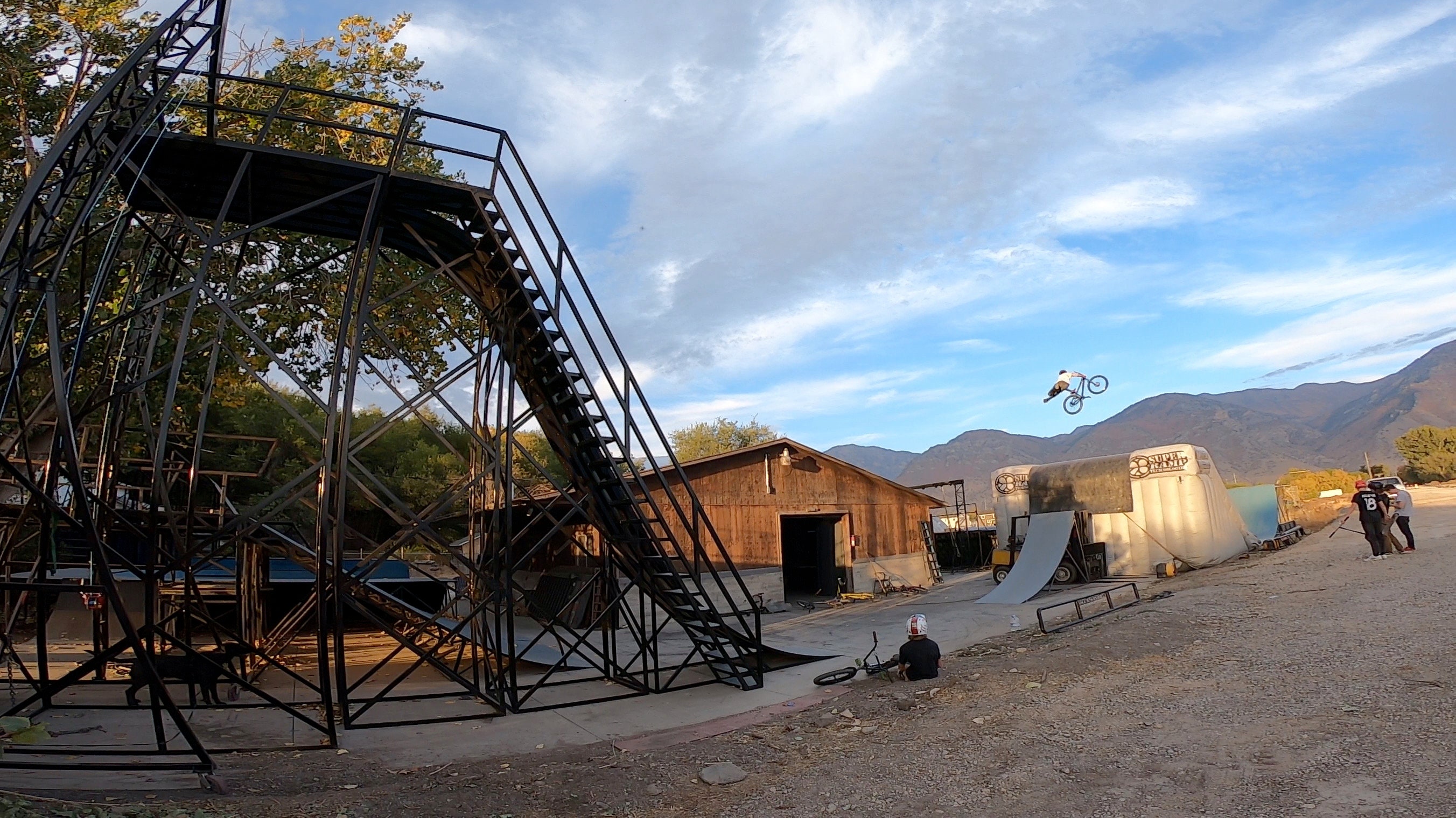 Giant Custom Roll in Ramp for BMX, MTB, Freeride, Skateboard, Skate ...