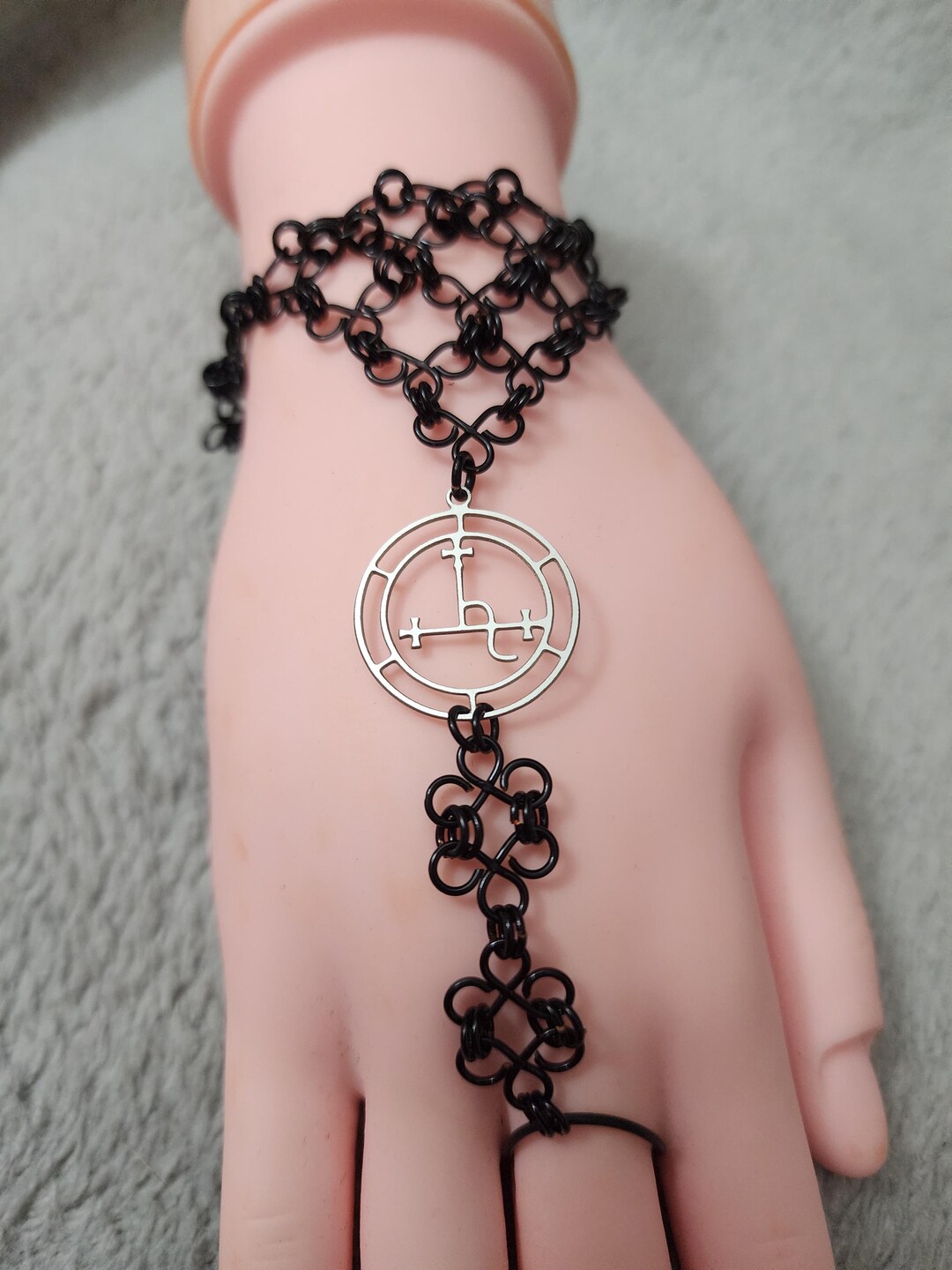 Sigil of Lilith Hand Flower Bracelet: Goth Pentagram Chain Ring - Etsy