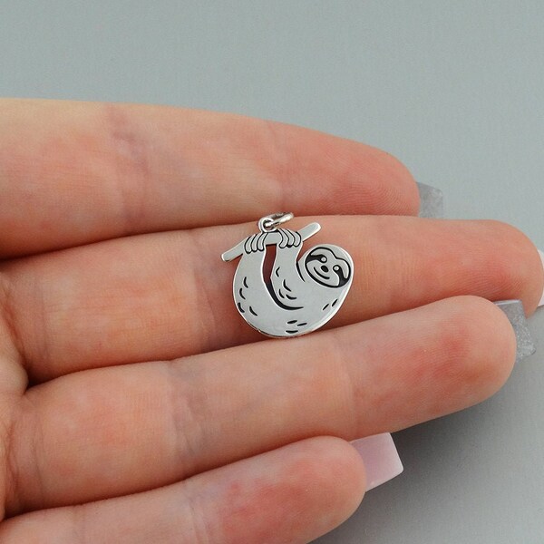 Sloth Pendant - Etsy