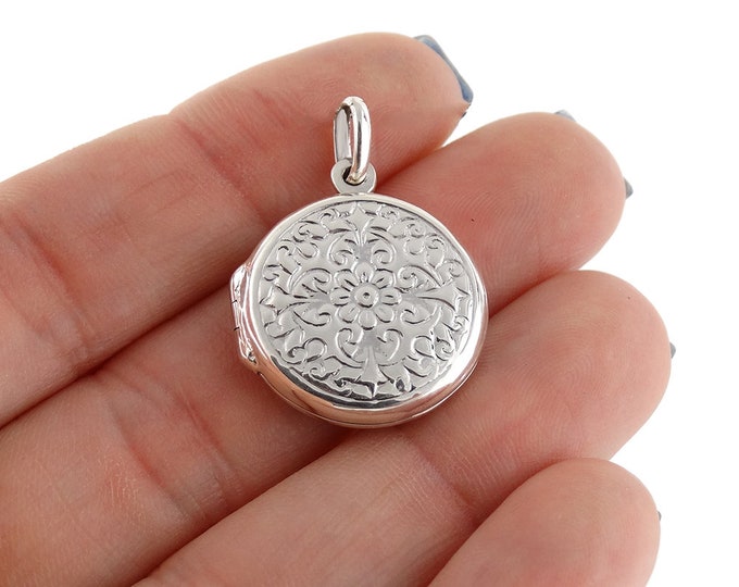 Sterling Silver Locket Necklace. Vintage Etched Photo Locket. Round ...