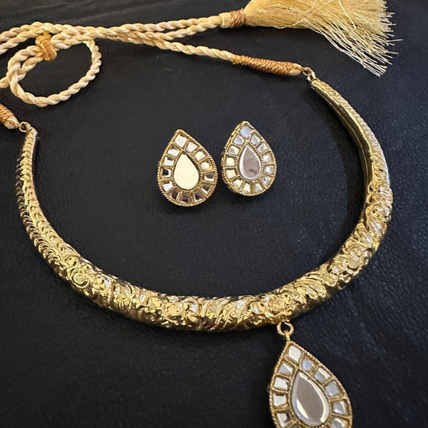 Hasli Necklace - Etsy