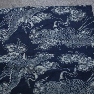 Indigo-dyed Cloth With a Crane Pattern From Around the Taisho Era. - Etsy
