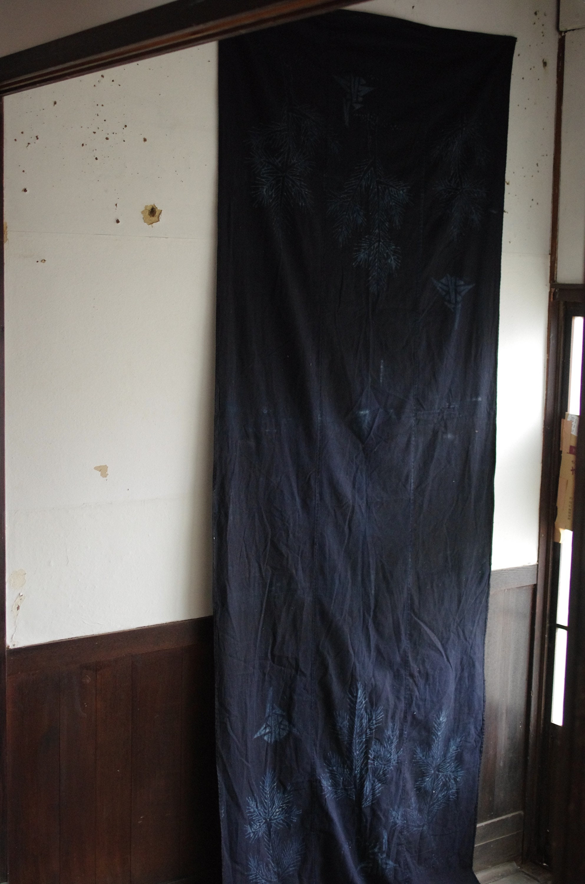 Dark Indigo Tsutsugaki Dyed Fabric From the Taisho Period. Paper Crane ...