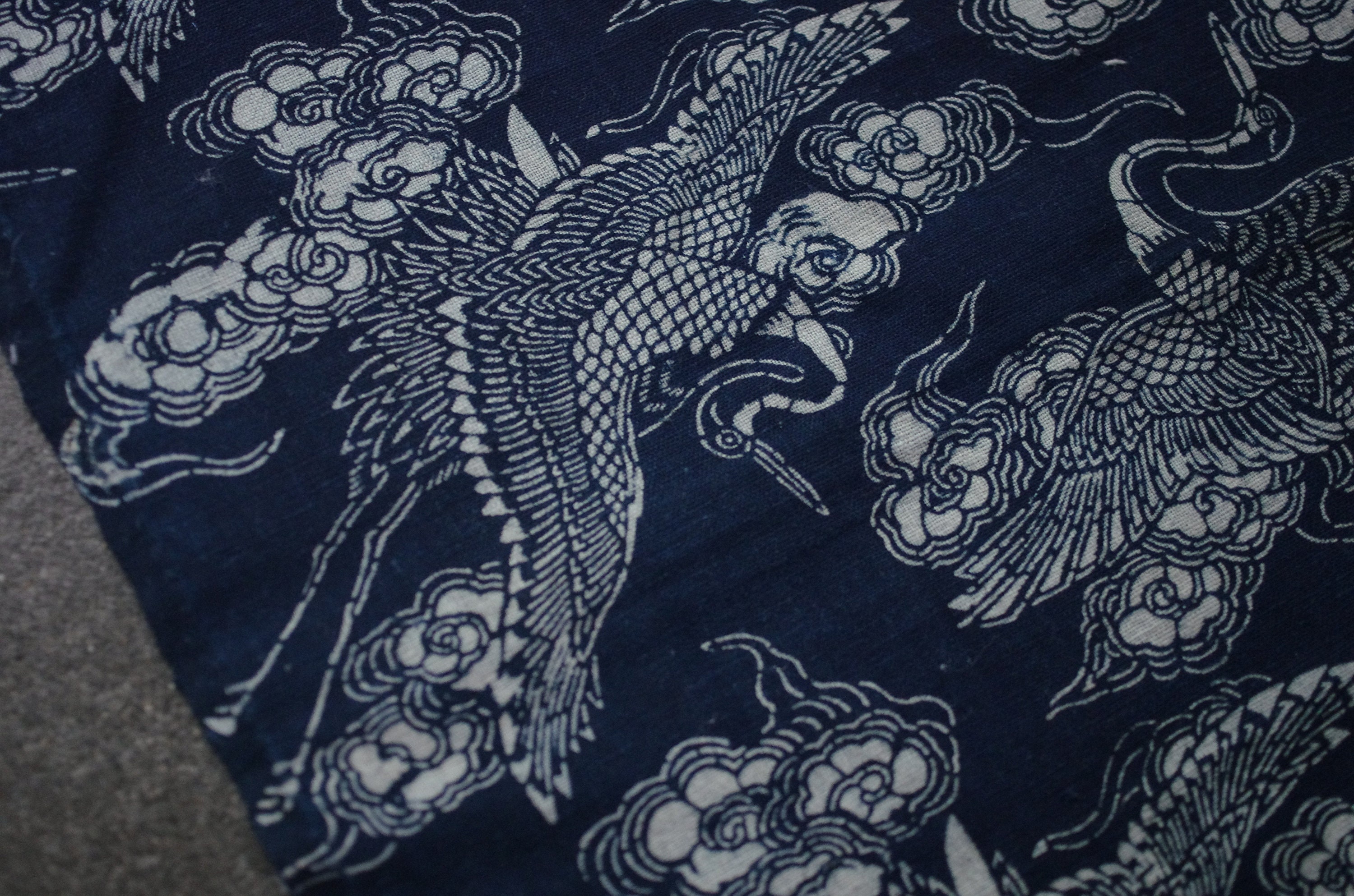 Indigo-dyed Cloth With a Crane Pattern From Around the Taisho Era. - Etsy