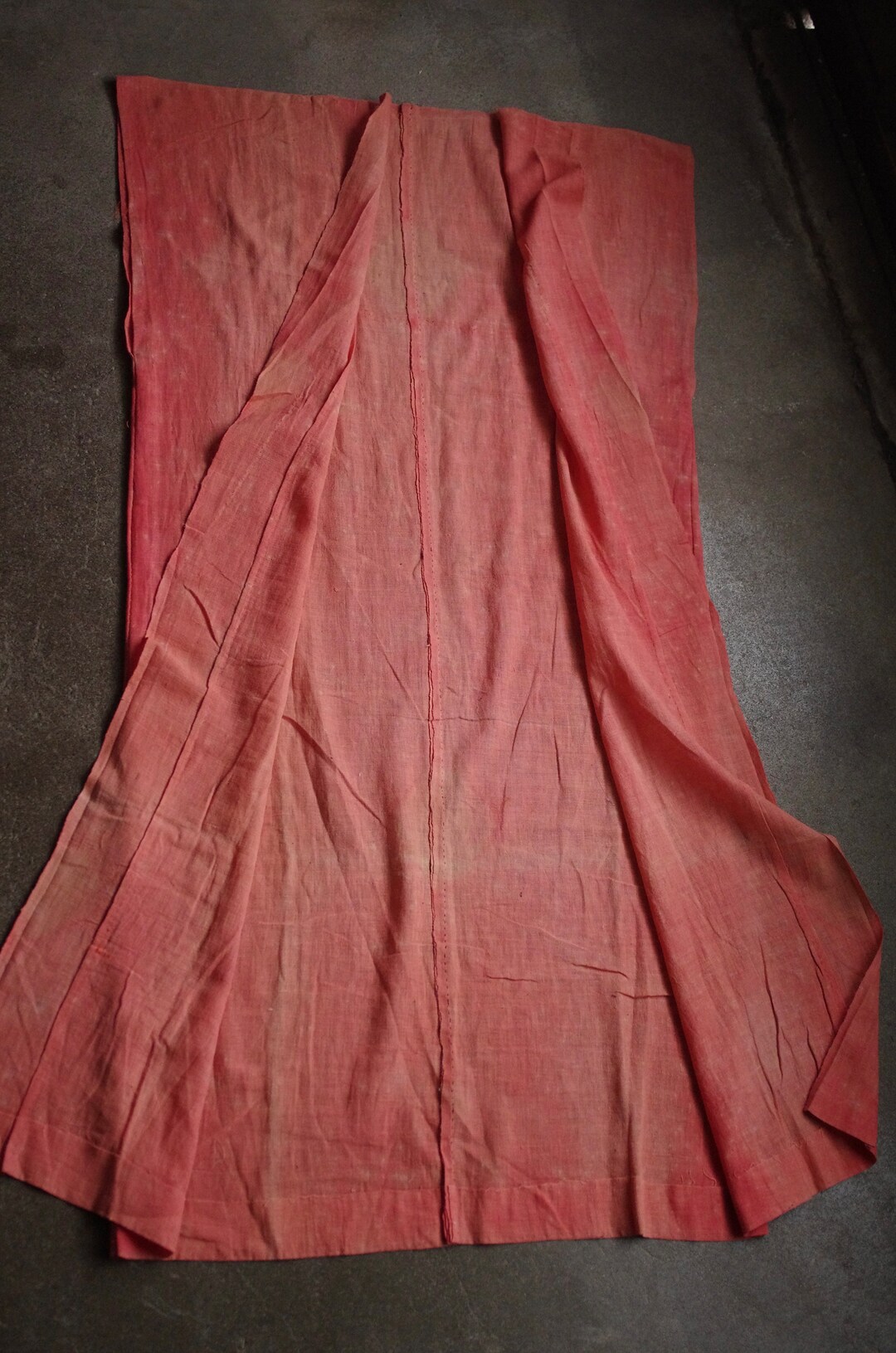 Safflower-dyed Cotton Fabric From Around the Meiji Period. the Inner ...