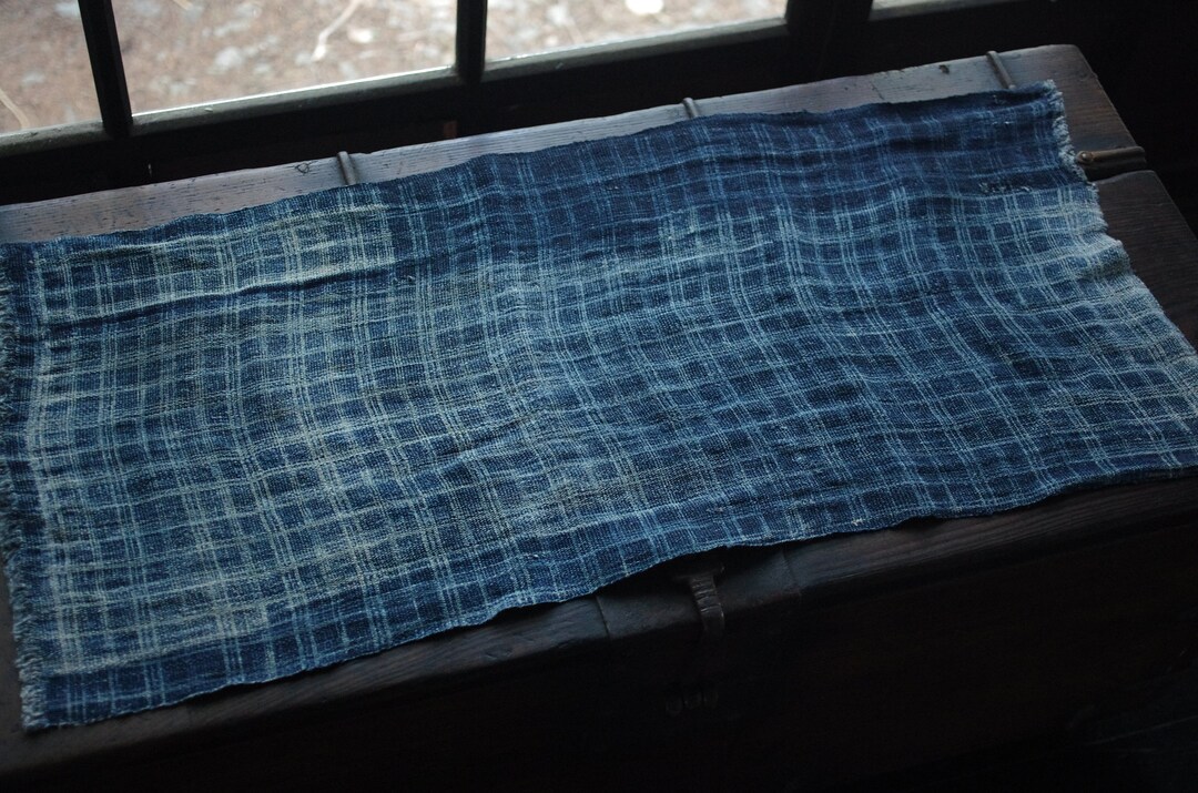 Linen Cloth With a Stencil-dyed Lattice Pattern From the End of the Edo ...