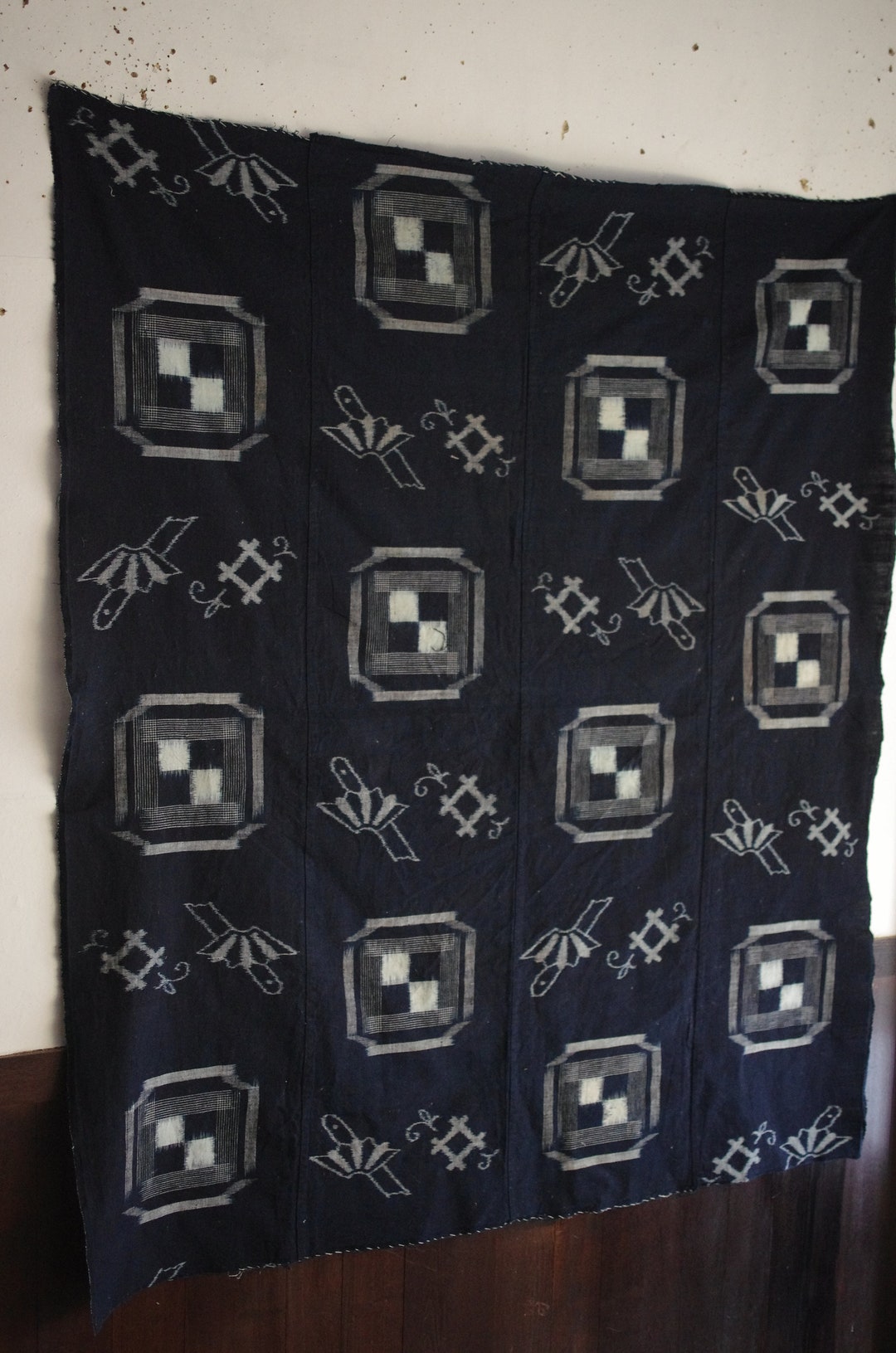 Indigo-dyed Kasuri Cotton Cloth From Around the Taisho Period. - Etsy