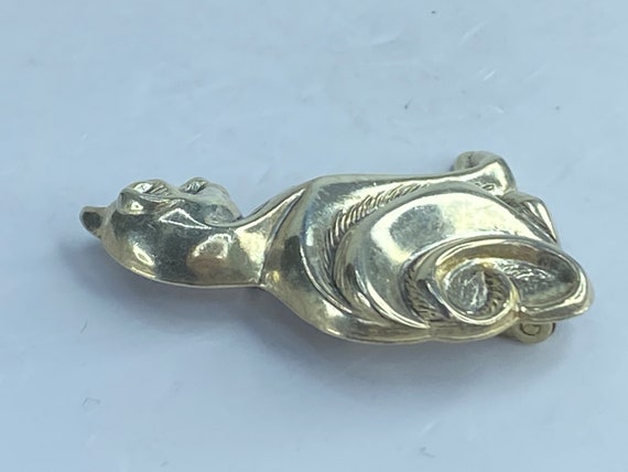 Signed Sterling silver Elegant sitting cat repousse e… - Gem