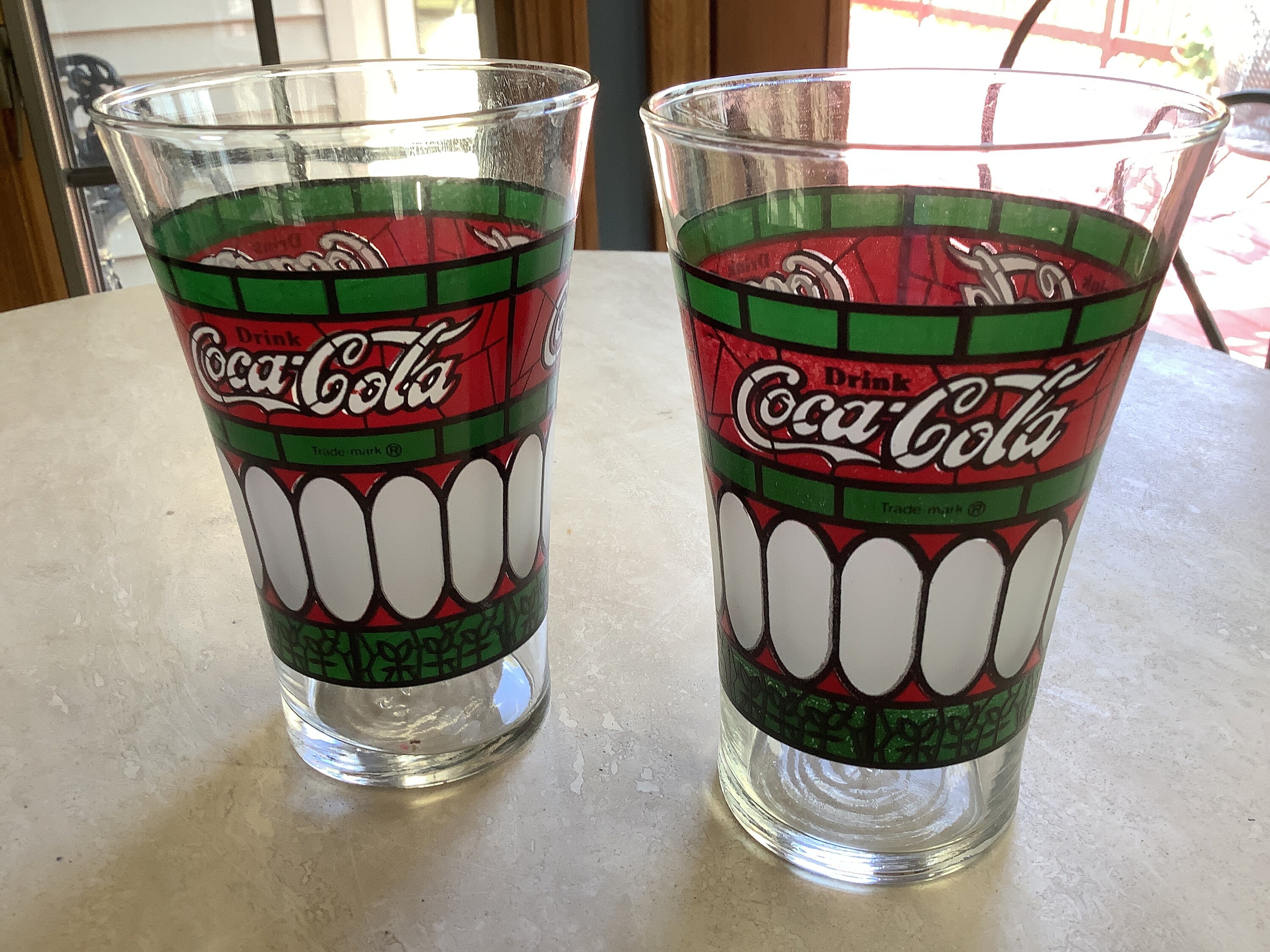 Four Vintage Stained Glass Coke Glasses/vintage Red and Green Coke ...