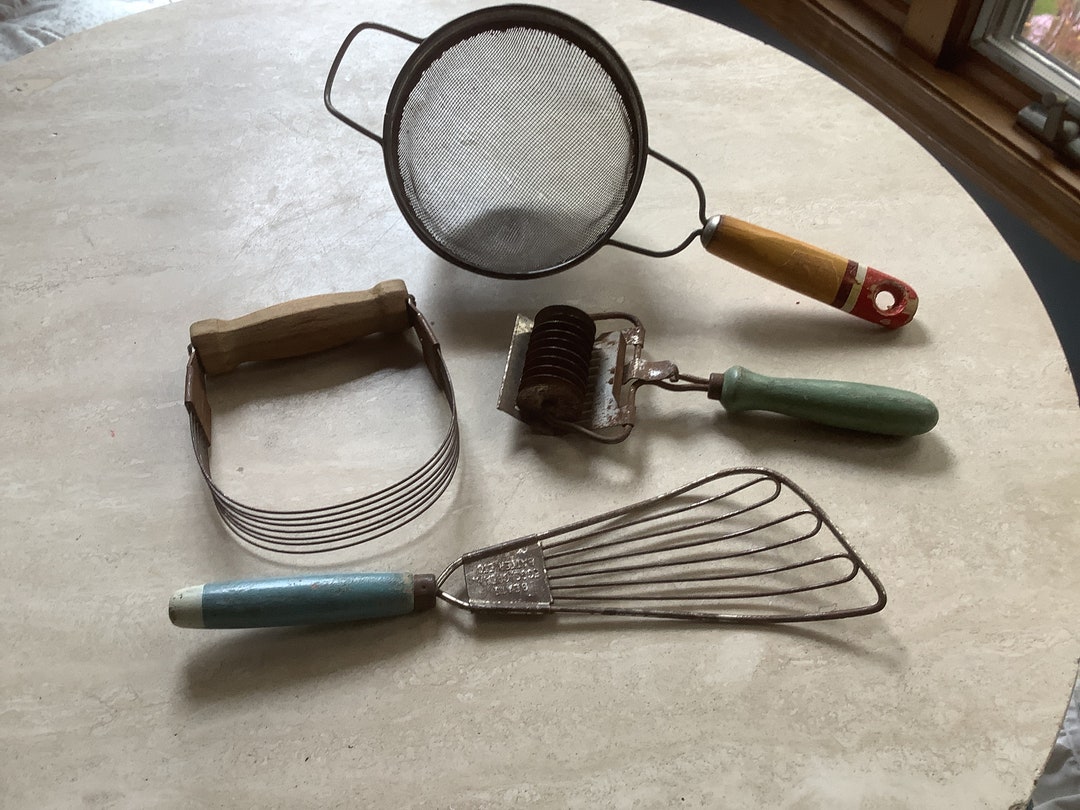 Vintage Wooden Handled Whisk Beater/one Pastry/pasta Cutter/one Wooden ...