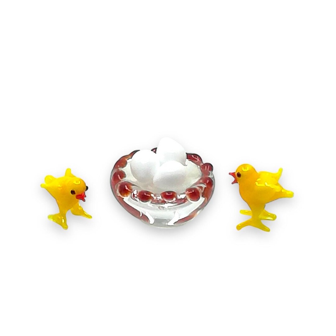 Handmade Murano Glass Chicks and Eggs Ornament: Decorative Sculpture ...