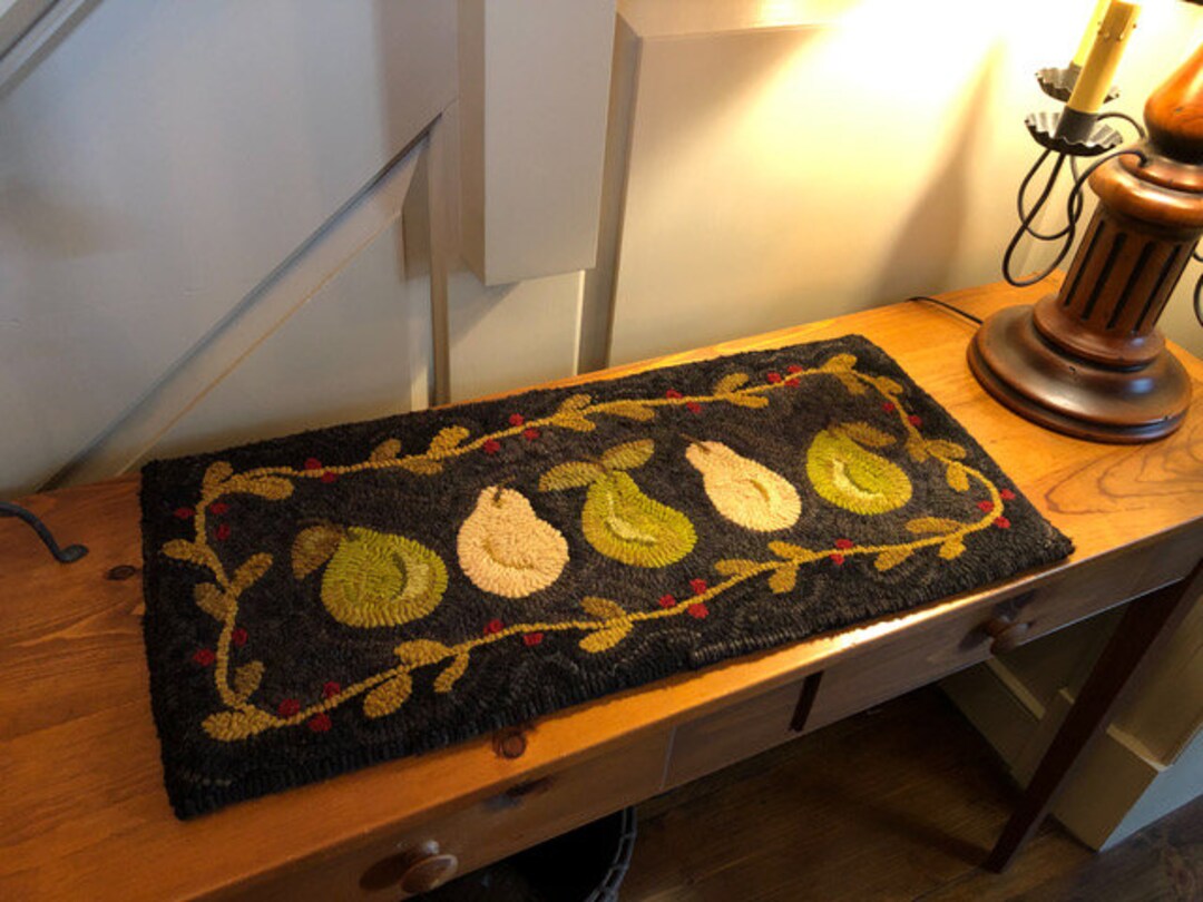 WINTER PEARS - Rug Hooking Pattern Designed by Therese Shick - Etsy
