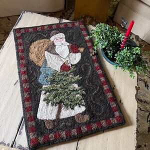 WOODLAND SANTA - Rug Hooking Pattern Designed by Therese Shick - Etsy