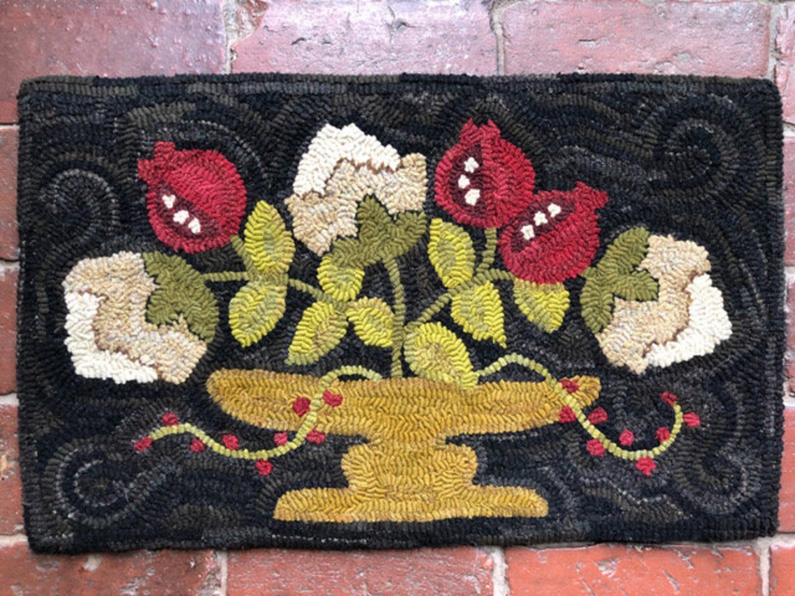WINTER BOUQUET Rug Hooking Pattern Designed by Therese Shick - Etsy