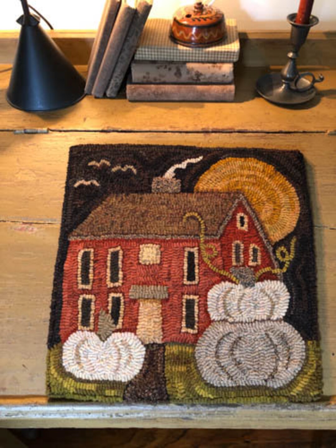 HARVEST MOON HOUSE (village Tile Series) - Traditional Rug Hooking ...