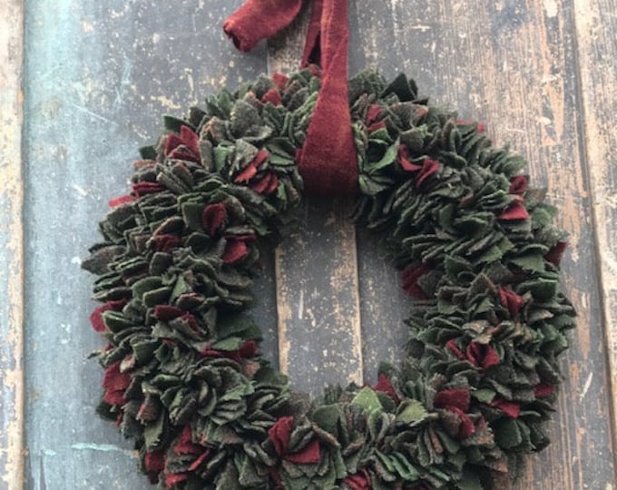 12" Proddy Wreath KIT - 3-dimentional - Designed by the Wool'n Gardener ...