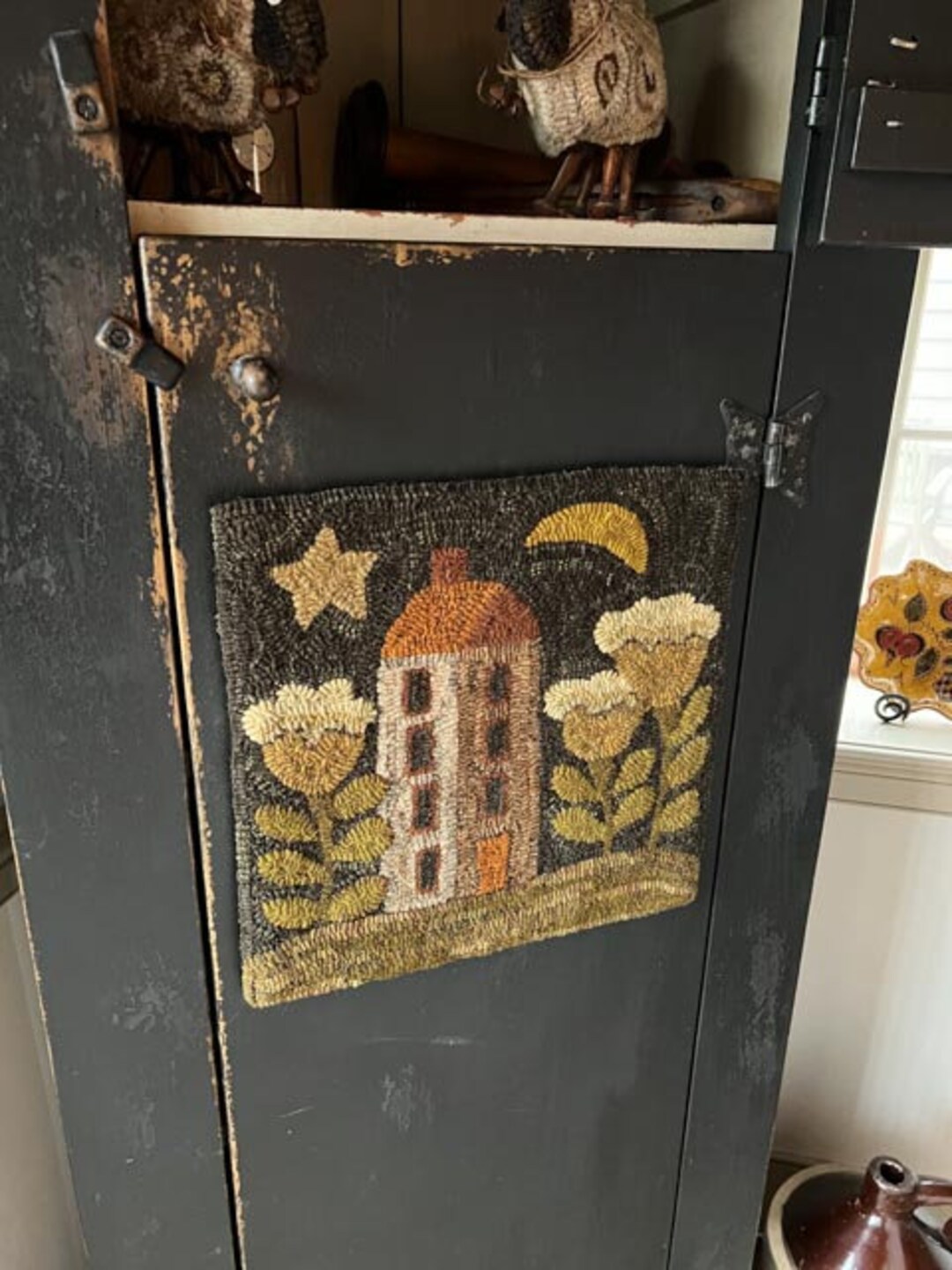 BROWNSTONE HOUSE (village Tile Series) - Traditional Rug Hooking ...