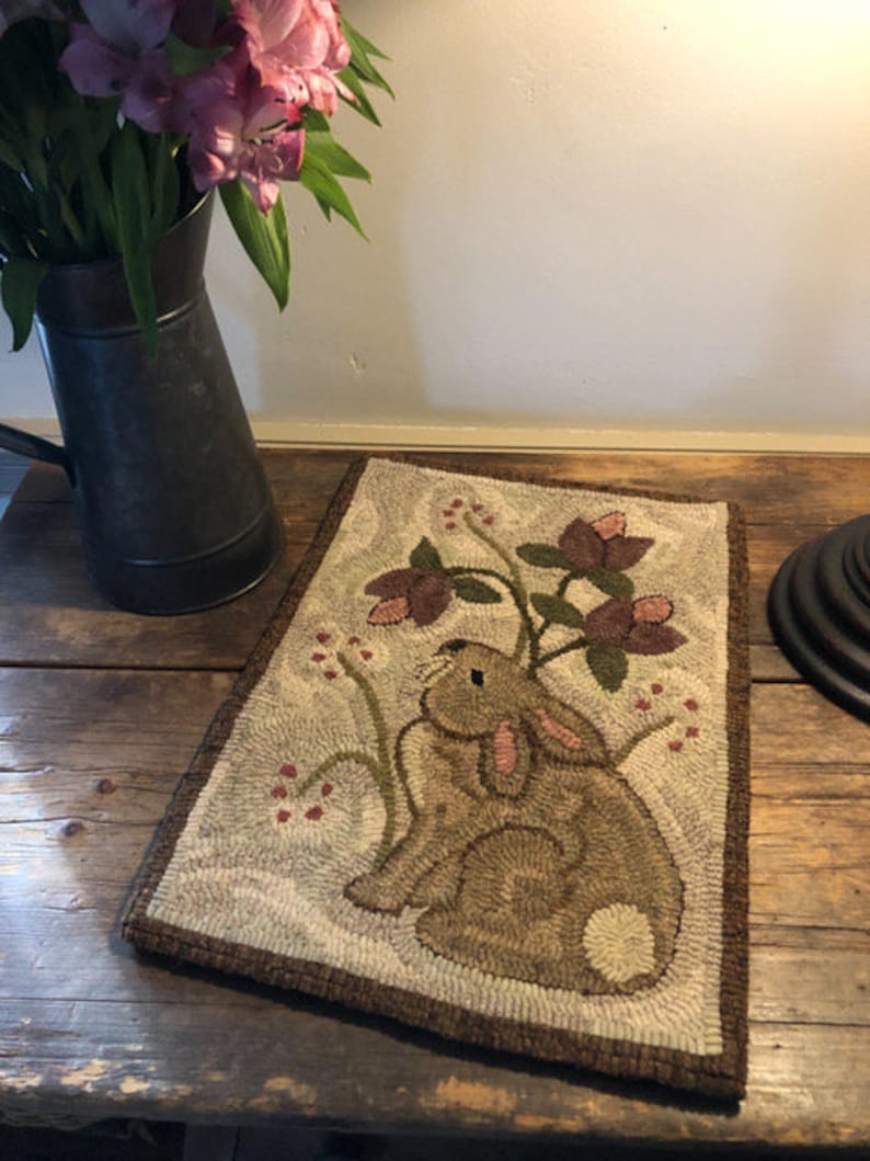 SPRING HAS SPRUNG - Traditional Rug Hooking Pattern Designed by Therese ...