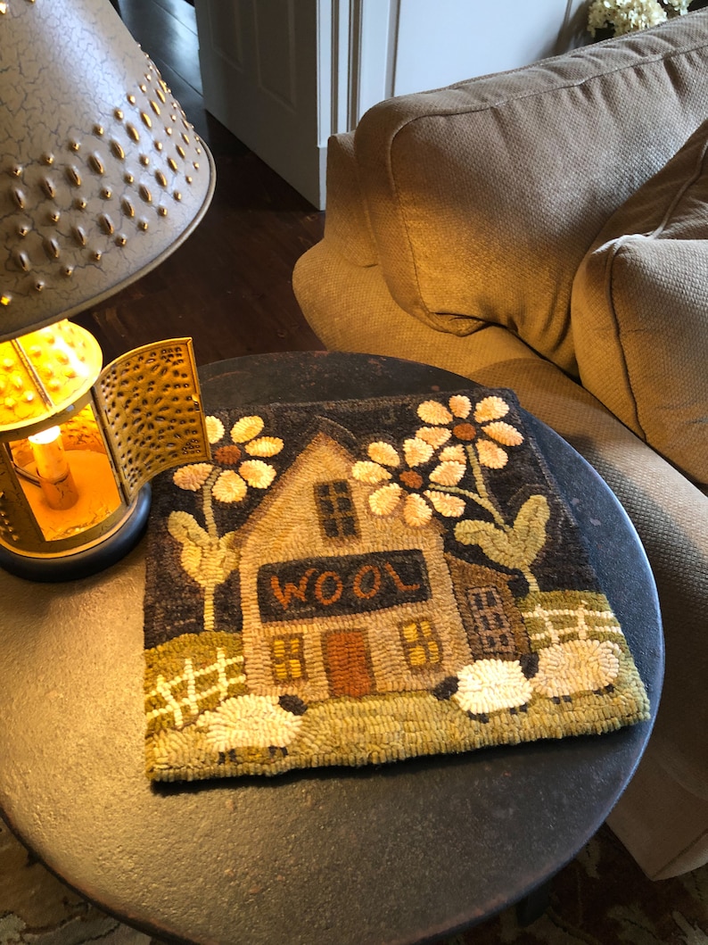 HOUSE OF WOOL (village Tile Series) - Traditional Rug Hooking Pattern ...