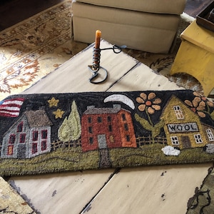 MIDNIGHT on WOOL STREET - Traditional Rug Hooking Pattern Designed by ...