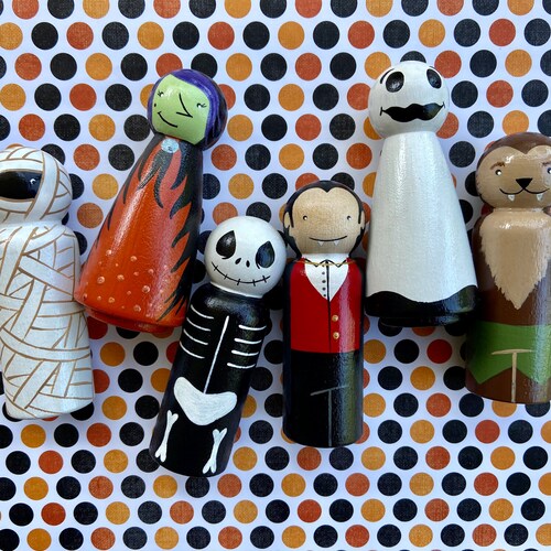 Halloween Friends Peg Dolls Set of Seven | Etsy