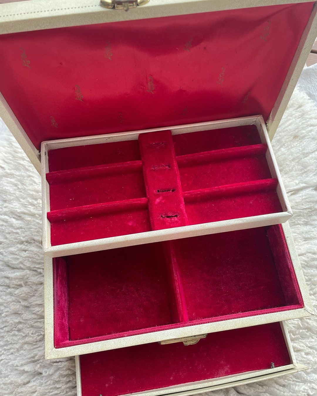 Vintage Mele 3-tiered Cream Jewellery Box/large Red Satin and Velvet ...
