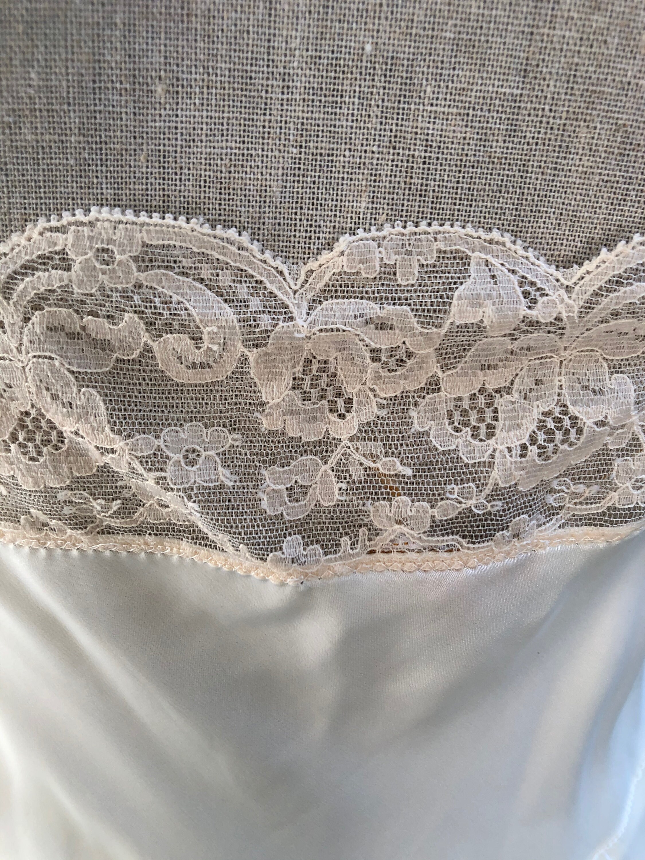 Original 1960's Vintage Lace Details Slip. - Etsy