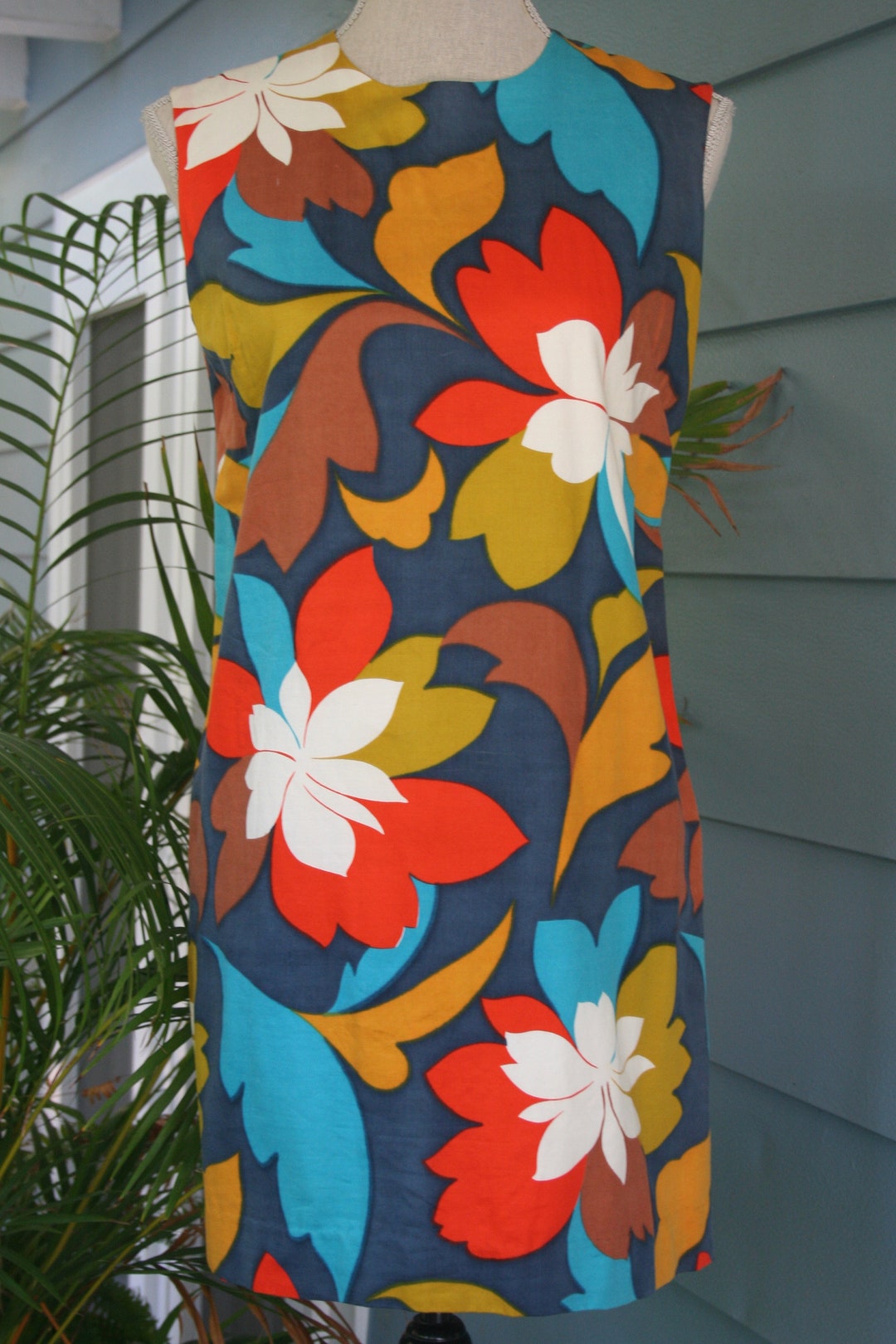 1960's Giant Flower Power Shift Dress. - Etsy