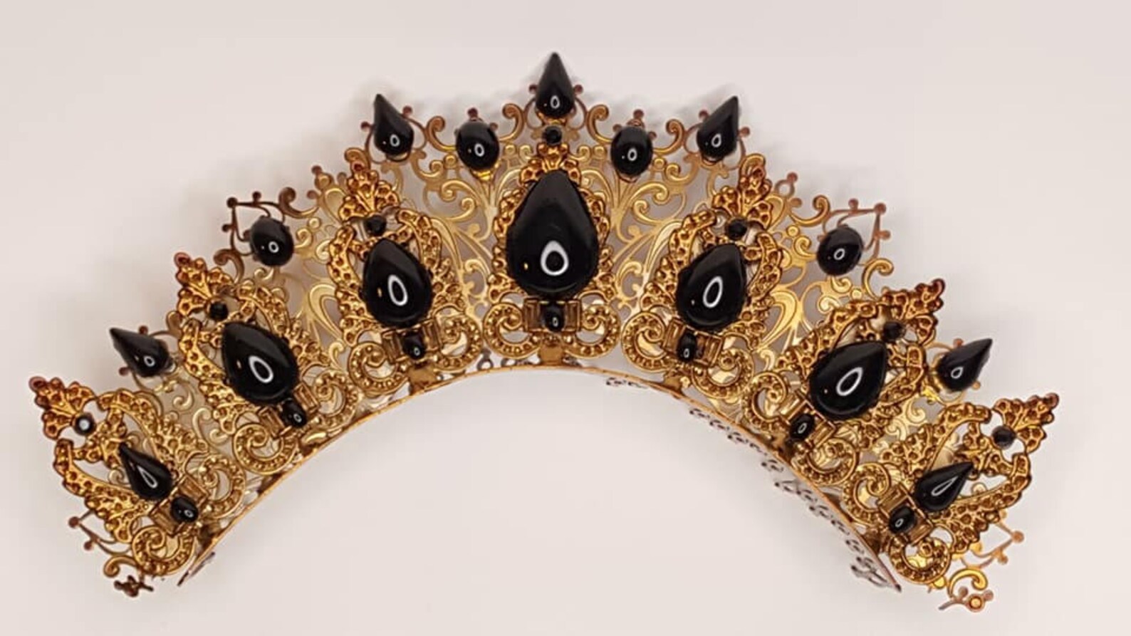 TIARA CLASSIC - Etsy