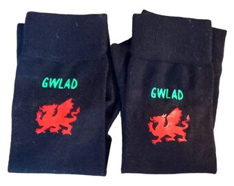 Welsh Dragon Socks for UK Size 5 up to UK Size 8 Adult Sized Feet ...